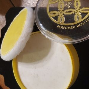 jean nate' | Bath & Body | Vintage Jean Nate Perfumed Bath Powder ...